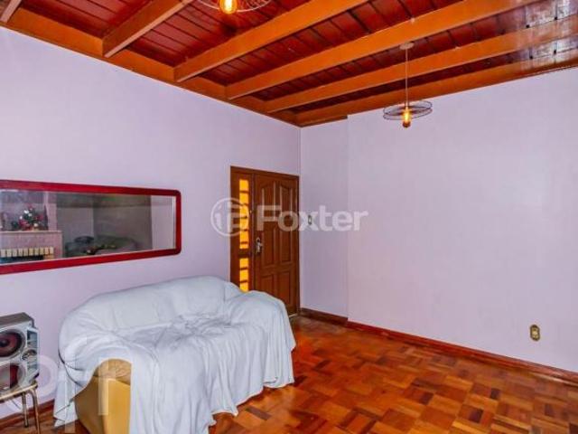 Casa à venda em Partenon com 110 m², 3 quartos, 1 suíte, 3 vagas