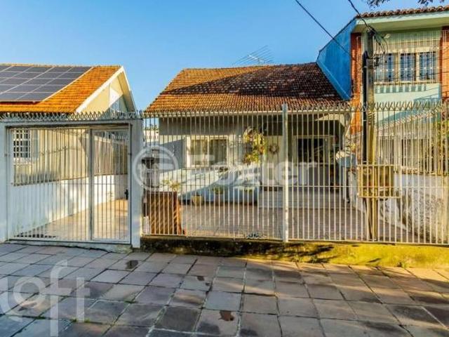 Casa à venda em Passo D&apos areia com 155 m², 4 quartos, 6 vagas