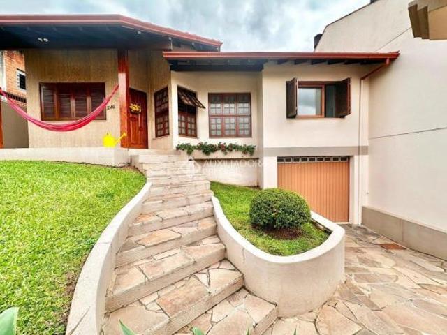 Casa à venda em Petrópolis