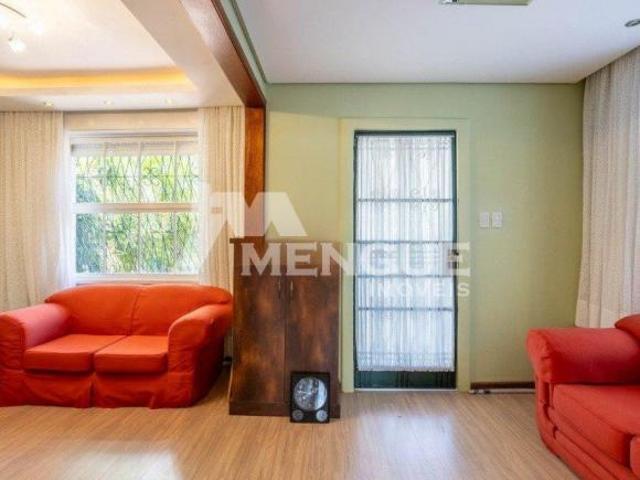 Casa à venda em Petrópolis