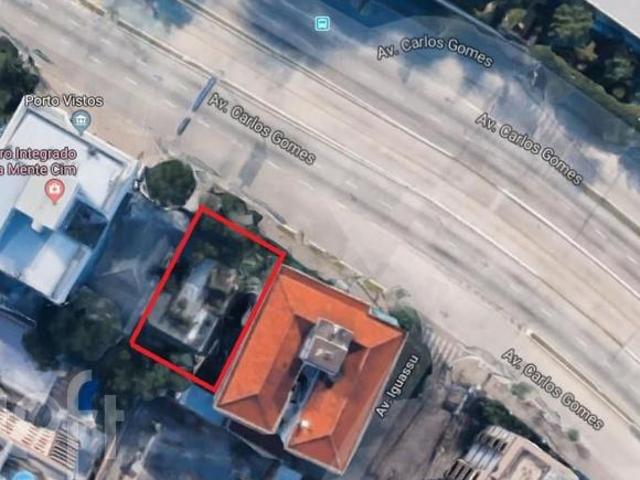 Casa à venda em Petrópolis com 314 m², 3 quartos, 1 suíte