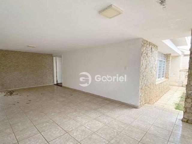 Casa a venda em Pederneiras/SP Centro