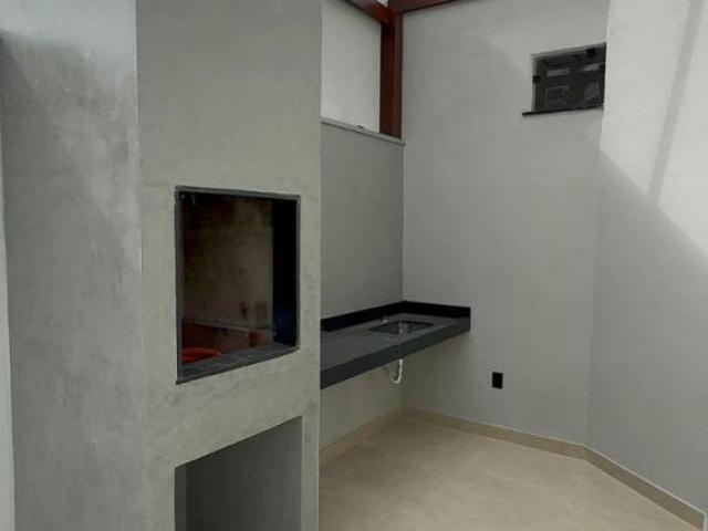 Casa à Venda em Pedro Leopoldo – 3 Quartos com Suíte e Área Gourmet – 130m² em Terreno de 225m²