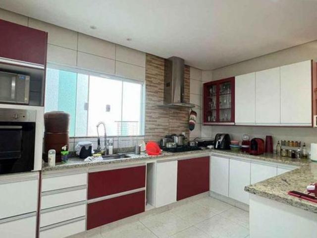 Casa à Venda em Penápolis I 4 Quartos I 2 Suítes I 2 Vagas I Área de Lazer Gourmet I Quintal