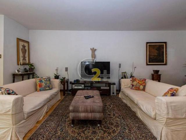 Casa à venda em Perdizes com 3 quartos e 1 suíte, 2 vagas de garagem 280M²