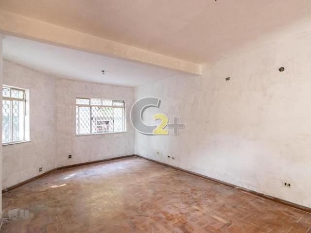 Casa à venda em Perdizes com 3 quartos, sendo 1 suíte e 3 vagas