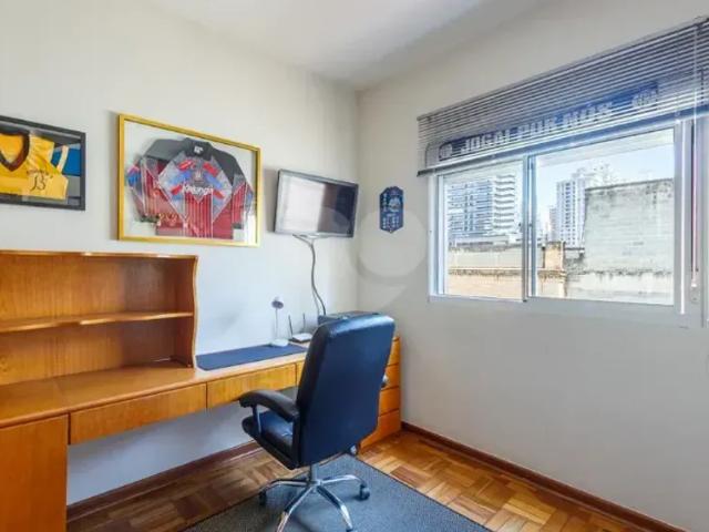 Casa a venda em Perdizes com 3 vagas!