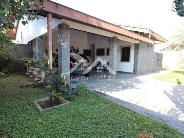 Casa a venda em Peruíbe