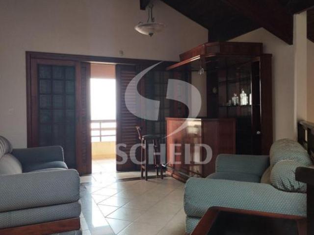 Casa á venda em Peruíbe com 304m², 4 quartos e 4 suítes