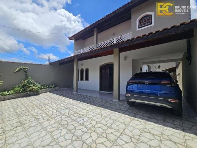 Casa a venda em Peruibe em bairro residencial Peruíbe/SP