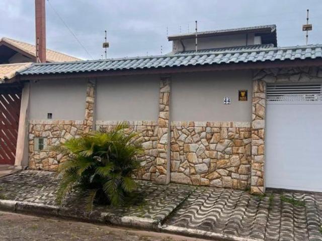 Casa à Venda em Peruíbe Espaço, Conforto e Lazer para Toda a Família