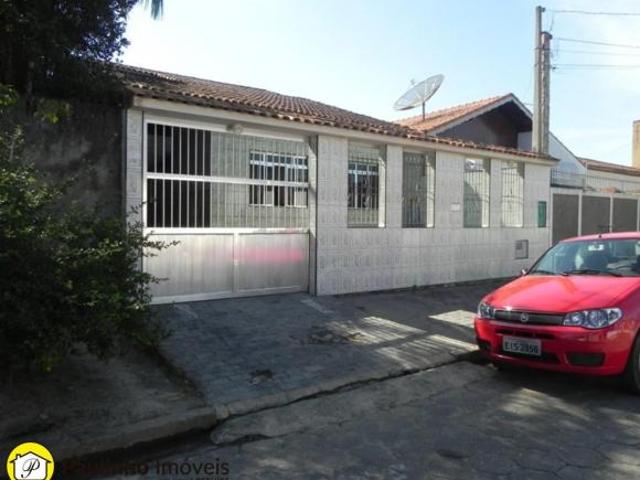Casa a venda em Peruíbe perto do centro