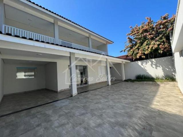 Casa à venda em Peruíbe SP