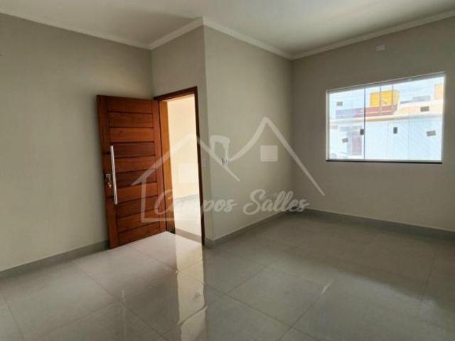 Casa à Venda em Peruíbe SP