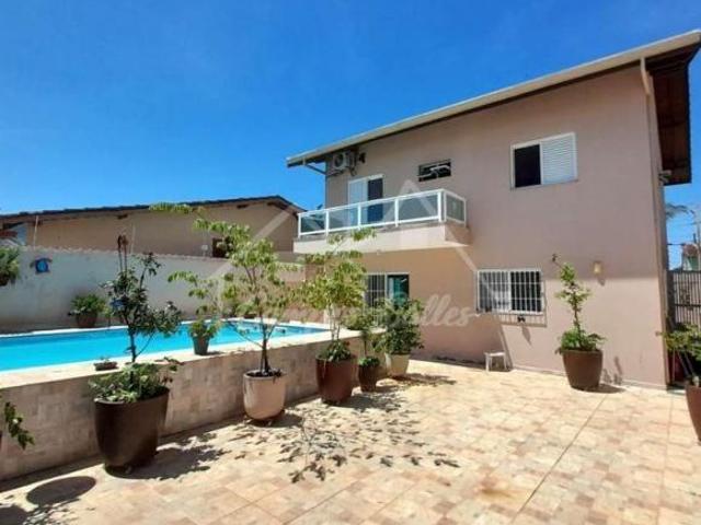 Casa à venda em Peruíbe SP