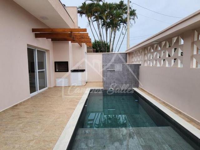 Casa à venda em Peruíbe/SP