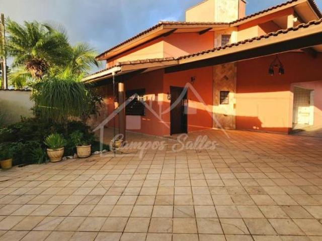 Casa à venda em Peruíbe/SP