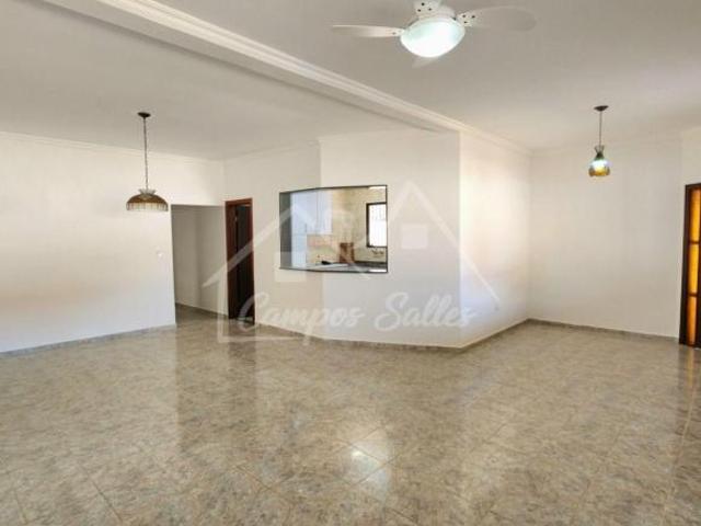 Casa à venda em Peruíbe/SP