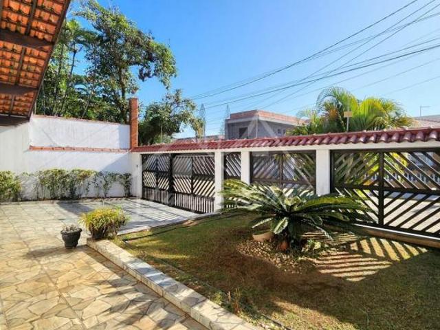 Casa à venda em Peruíbe/SP