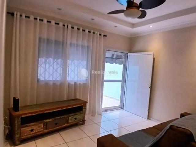 Casa à venda em Pindamonhangaba, Mombaça, com 2 quartos, com 100 m²