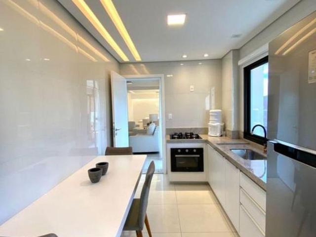Casa à Venda em Pindamonhangaba I 4 Quartos I 2 Suítes I 2 Vagas I Área de Lazer