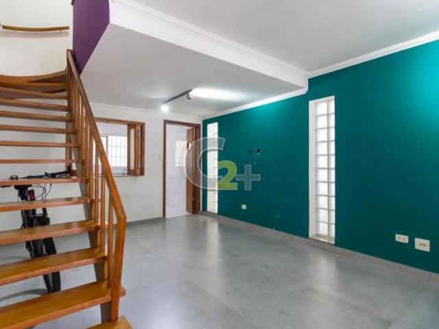 Casa a venda em Pinheiros com 2 quartos e 1 vaga de garagem