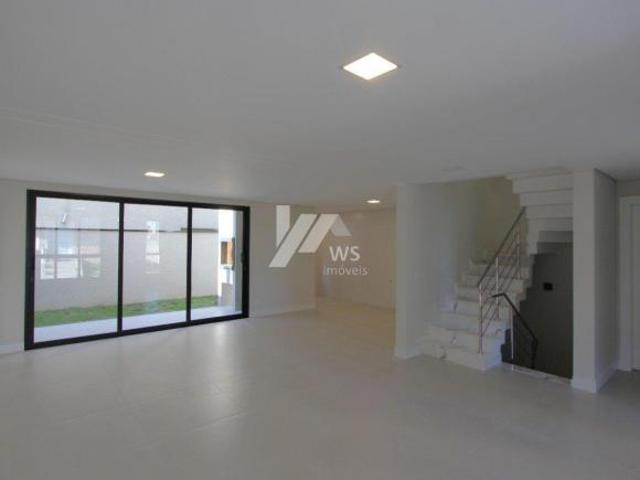 Casa à venda em Pinheirinho