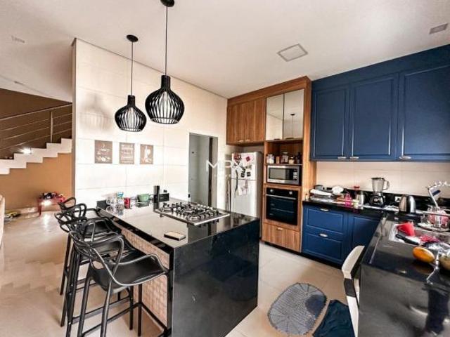 Casa à venda em Piracicaba, Vale do Sol, com 3 suítes, com 263 m²