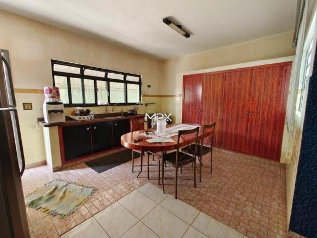 Casa à venda em Piracicaba, Vila Monteiro, com 3 quartos, com 222.7 m²