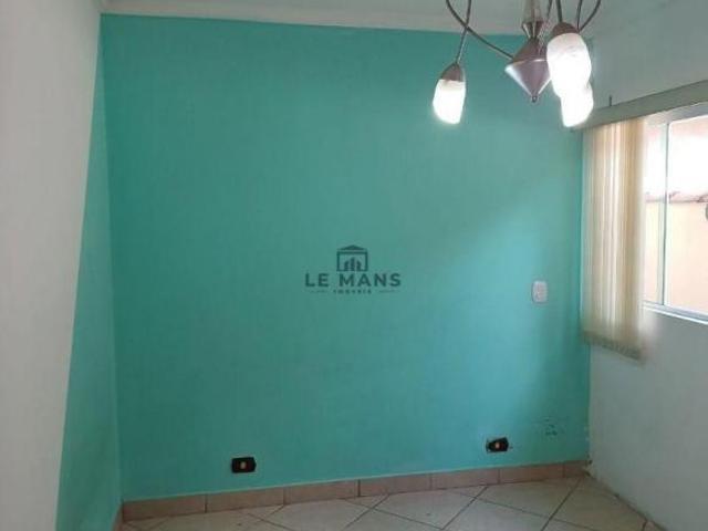 Casa à venda em Piracicaba, Vila Fátima, com 2 quartos, com 140 m²