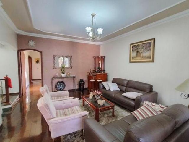 Casa à venda em Piracicaba, Vila Rezende, com 4 quartos, com 295 m²