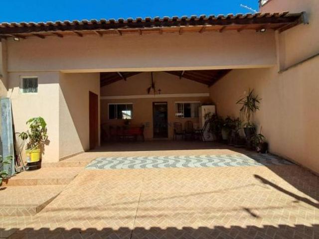 Casa à venda em Piracicaba, Água Branca, com 3 quartos, com 122 m²