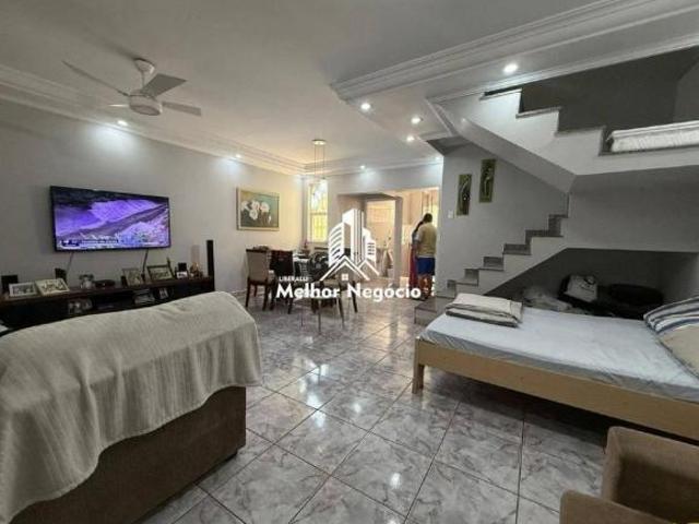 Casa à venda em Piracicaba, Água Branca, com 4 quartos, com 175 m²