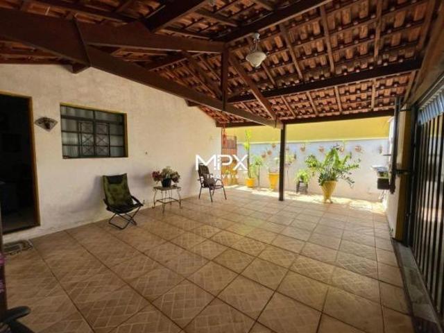 Casa à venda em Piracicaba, Alto da Pompéia, com 2 quartos, com 123 m²