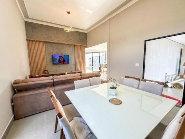 Casa à venda em Piracicaba, Campestre, com 3 suítes, com 220 m², Residencial Novo Campestre