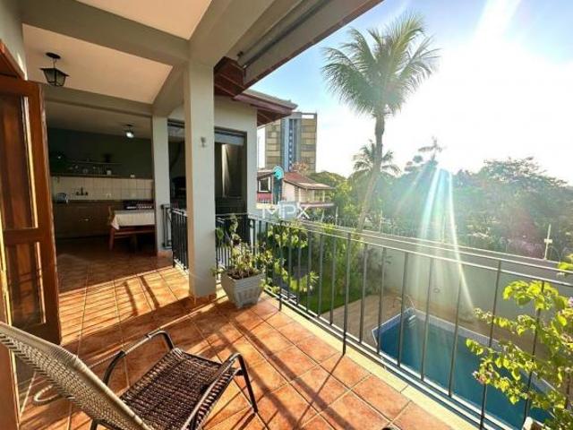 Casa à venda em Piracicaba, Chácara Nazaré, com 3 suítes, com 368 m²