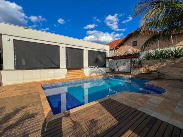Casa à venda em Piracicaba, Chácara Nazareth II, com 3 suítes, com 414 m²
