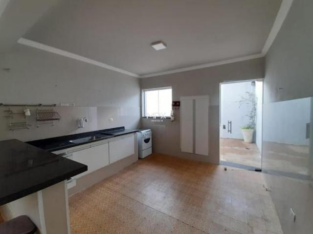 Casa à venda em Piracicaba, Cidade Alta, com 2 quartos, com 186 m²