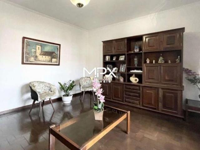Casa à venda em Piracicaba, Higienópolis, com 3 quartos, com 222 m²