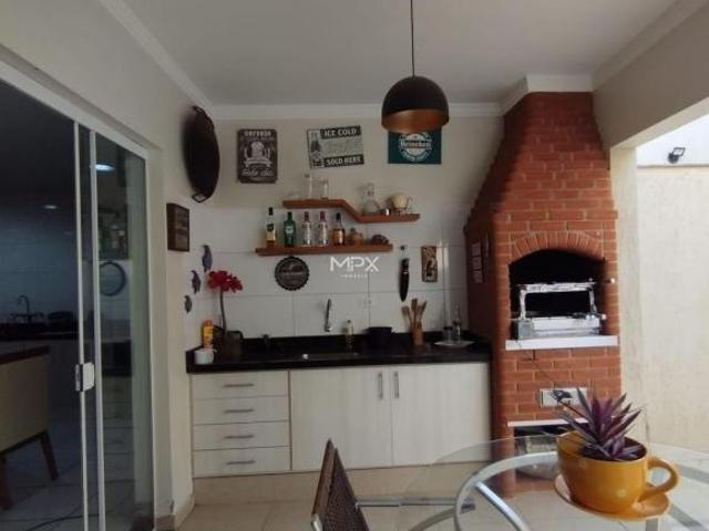 Casa à venda em Piracicaba, Jardim Caxambu, com 3 quartos, com 160 m²