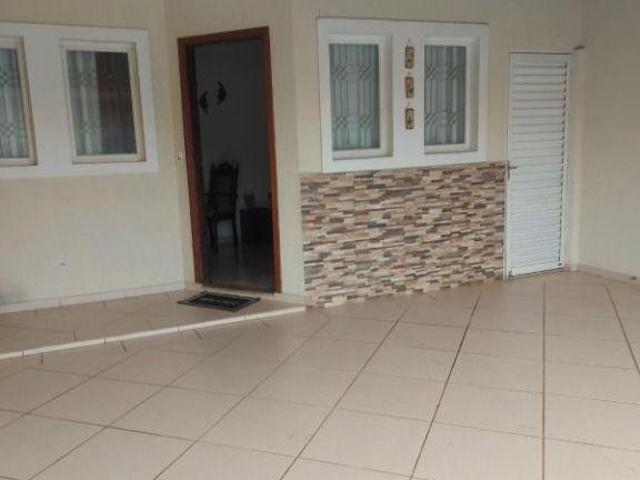Casa à venda em Piracicaba, Jardim Astúrias II, com 3 quartos, com 137 m²