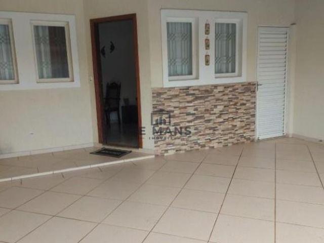 Casa à venda em Piracicaba, Jardim Astúrias II, com 3 quartos, com 137 m²