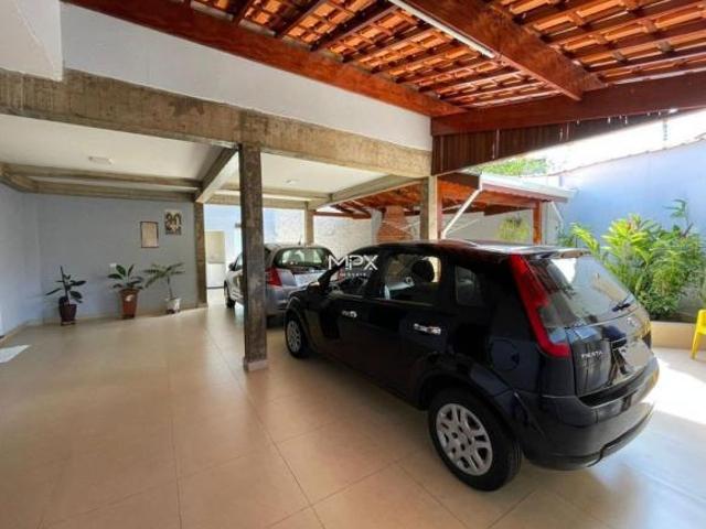 Casa à venda em Piracicaba, Loteamento Chácaras Nazareth II, com 3 quartos, com 214 m²