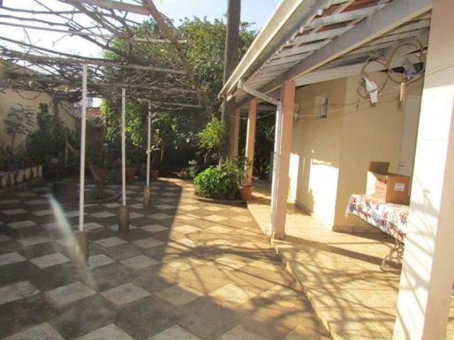 Casa à venda em Piracicaba no Centro da cidade com 2 quartos com, 180 m² de construção por R$ 700.00