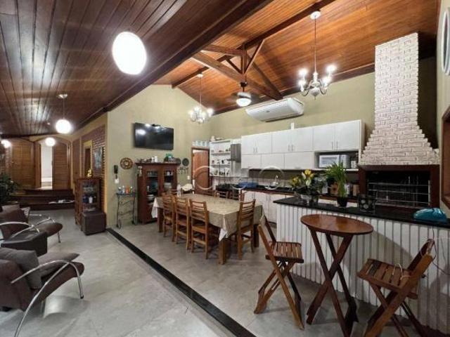 Casa à venda em Piracicaba no Colinas do Piracicaba com 4 suítes, 349 m² por R$ 1.900.000,00