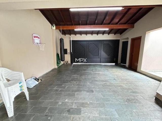 Casa à venda em Piracicaba, Nova Piracicaba, com 3 suítes, com 256 m²