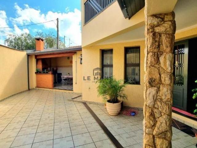 Casa à venda em Piracicaba, Nova Piracicaba, com 3 quartos, com 205 m²