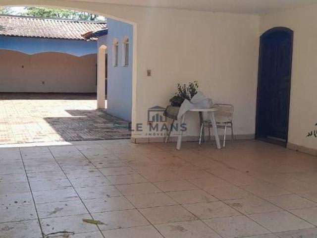 Casa à venda em Piracicaba, Nova Piracicaba, com 6 quartos, com 231.61 m²