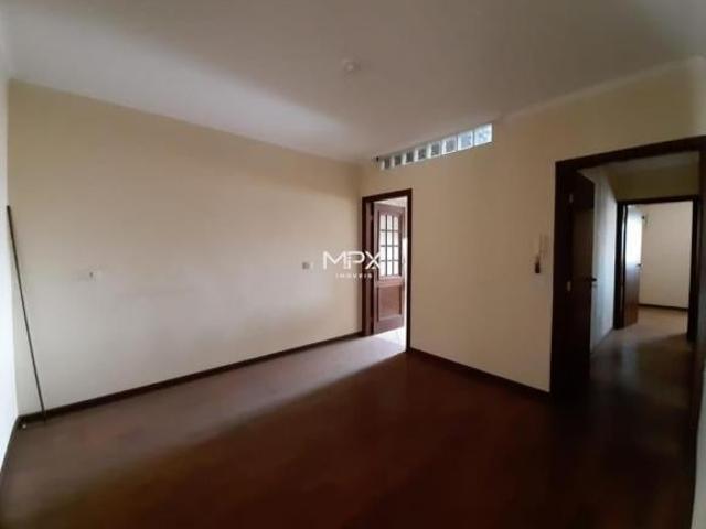 Casa à venda em Piracicaba, Paulicéia, com 3 quartos, com 140 m²