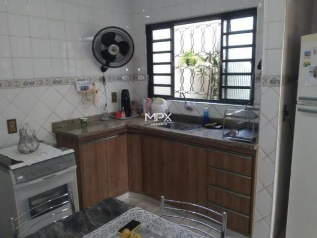 Casa à venda em Piracicaba, Piracicamirim, com 3 quartos, com 250.03 m²